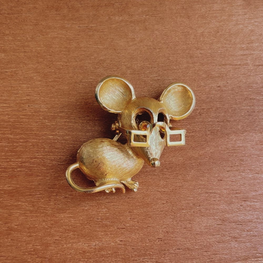 1973 Avon Vintage Mouse Brooch Pin - Gem